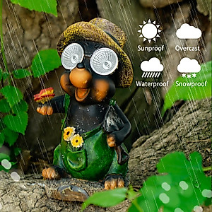 Iweshal Garden Statues Decor Outdoor Resin Garden Figurines with Solar Lights, Garden Sculptures & Statues Animal Ornaments for Outside Patio Lawn Yard Porch Christmas Decorations Gift