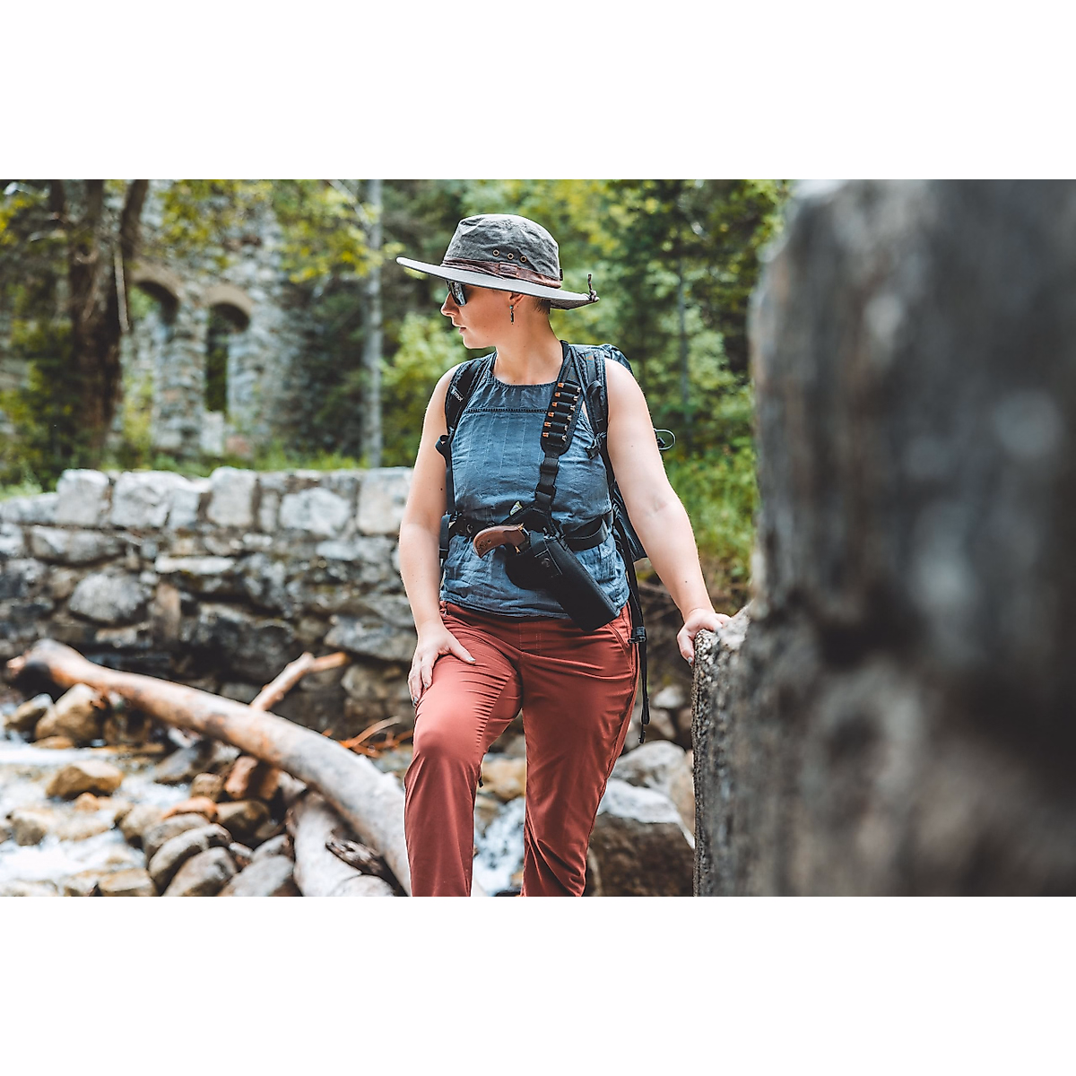 DIAMOND D OUTDOORS - Denali Chest Holster for Revolver up to 6 ½” Barrel