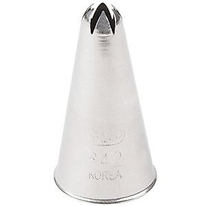 Ateco # 842 - Closed Star Pastry Tip .25'' Opening Diameter- Stainless Steel