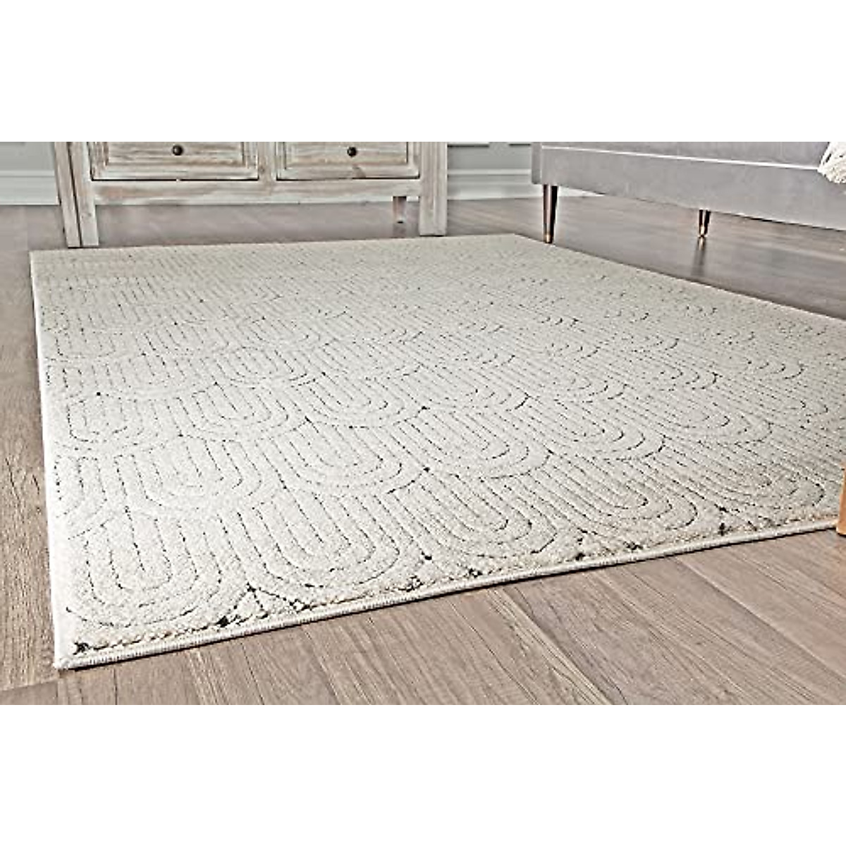 CosmoLiving by Cosmopolitan Chanai CN40A Sandstone Geometric Contemporary Area Rug, 6'0"x9'0"