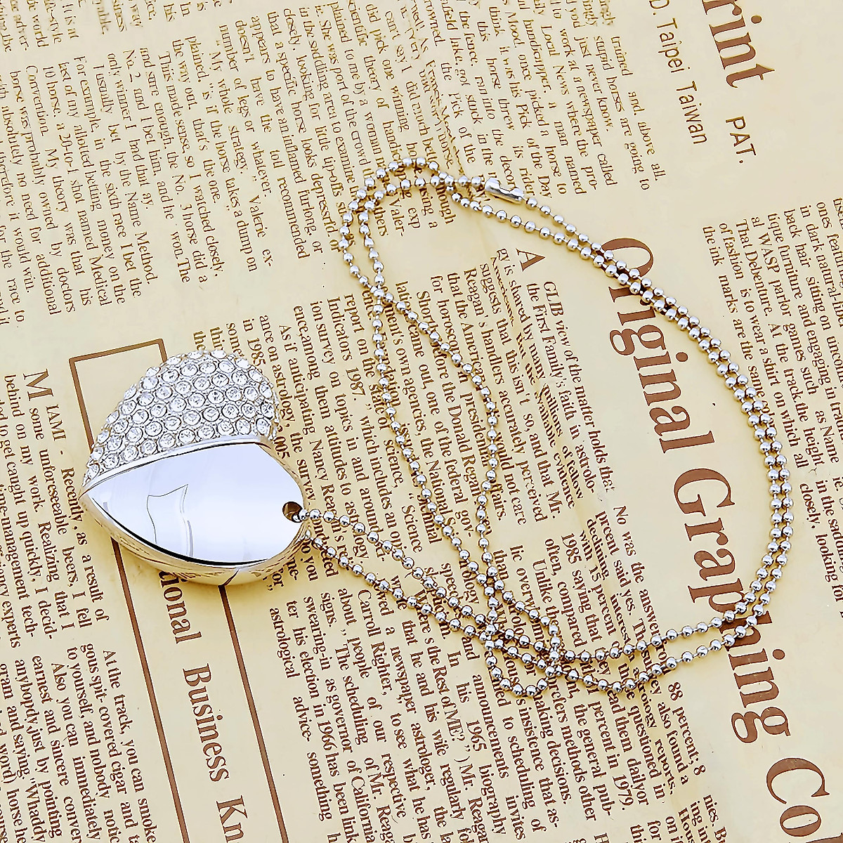 EcooDisk 128GB USB 3.0 Flash Drive Diamond Heart with Necklace Memory Stick High Speed Thumb Drive Jump Drive Data Storage Silver