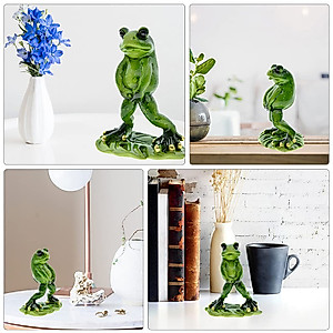 Peeing Frog Statue Resin Figurine Frog Figurine Decor Decorative 3D Creative Statues Animal Statue for Home Desk Garden Decor Ornament