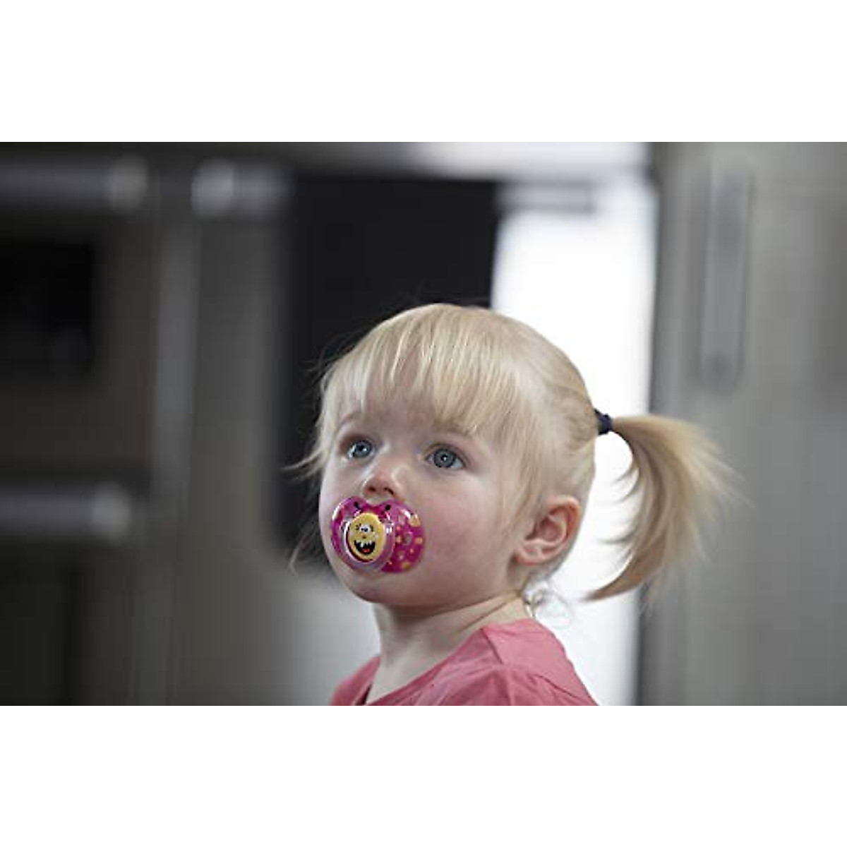 Tommee Tippee Day And Night Pacifiers, Symmetrical Design, BPA-Free Silicone Binkies, 6-18m, 3-Count, Colors And Designs May Vary