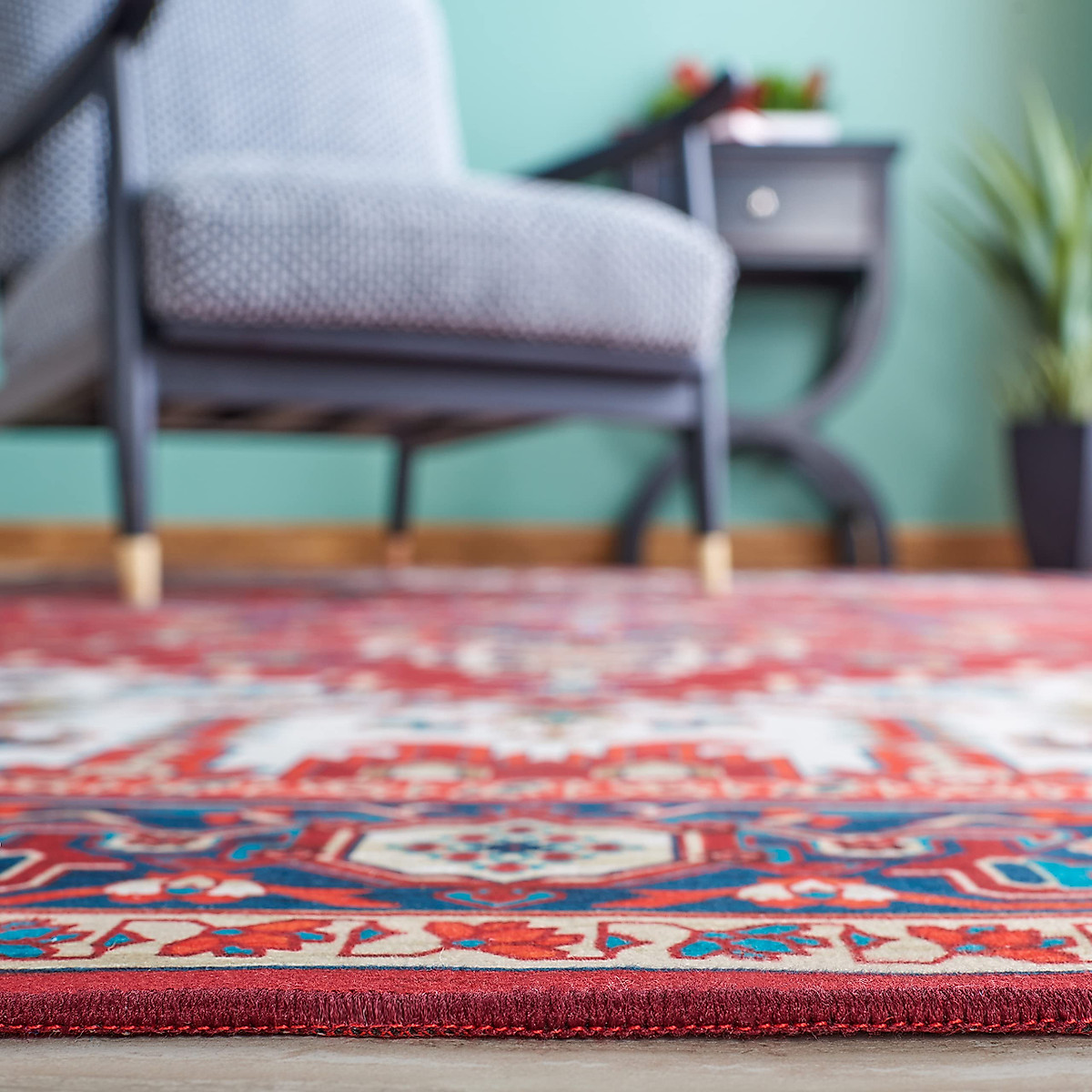 SAFAVIEH Tucson Collection Area Rug - 6'6" x 9', Red & Blue, Medallion Design, Non-Shedding Machine Washable & Slip Resistant Ideal for High Traffic Areas in Living Room, Bedroom (TSN101Q)
