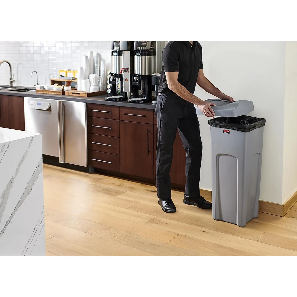 Rubbermaid Commercial Products Untouchable Square Trash/Garbage Container with Lid, 23-Gallon, Gray, Wastebasket for Outdoor/Restaurant/School/Kitchen