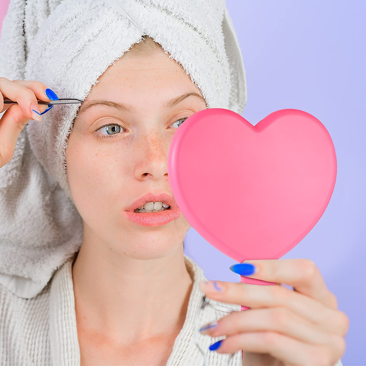 Yalikop 3 Pcs Heart Mirror Hand Held Mirror Valentines Day Gifts Cute Travel Makeup Plastic Heart Shaped with Handle Gifts for Women Her Birthday Party Favor Cosmetic