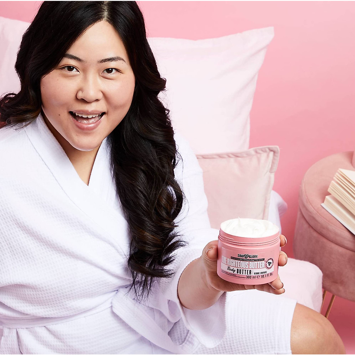 Soap & Glory The Righteous Moisturizing Body Butter - Hydrating Body Moisturizer for Dry Skin with Shea Butter, Vitamin E & Rosehip Seed Oil - Rich Body Cream for Women & Men (300ml)