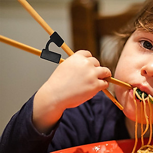 Reusable Chopsticks Helpers Non Slippery Training Chopsticks Hinges Connector Chopsticks Holder Clips for Adults Beginner Trainers Learner 10pcs Kids Chop Sticks