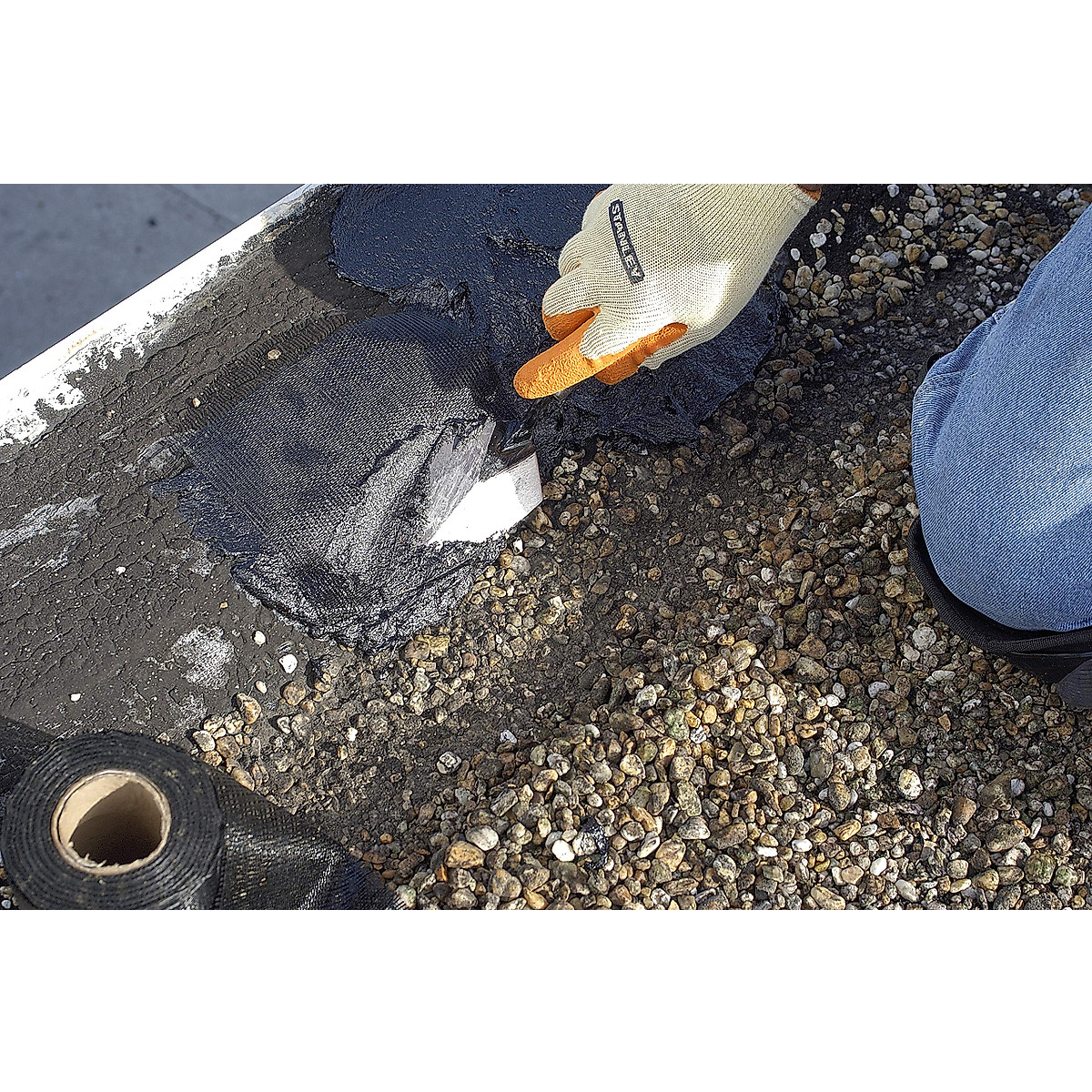 Leak Stopper Rubber Flexx Liquid Rubber Coating - Seal & Waterproof Protection – for Boats, Roof, Tents, Machinery, Buildings, Interior, Exterior – 1 Quart Black