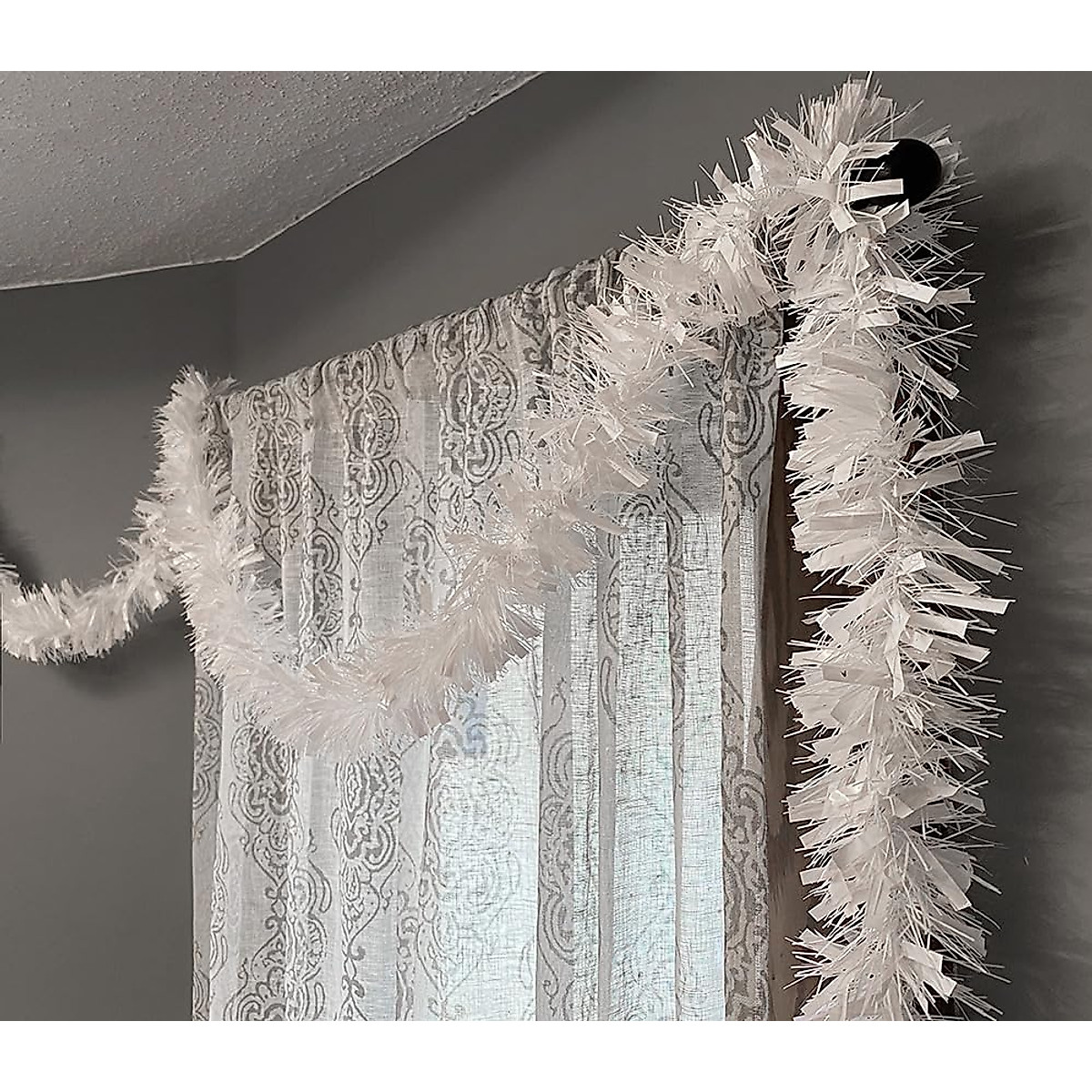 Anderson's White Tinsel Twist Garland 4 inches Wide x 25 ft Long, Parade Float Decorations for Trailer Or Golf Cart, Christmas Garland Décor for Home and Party