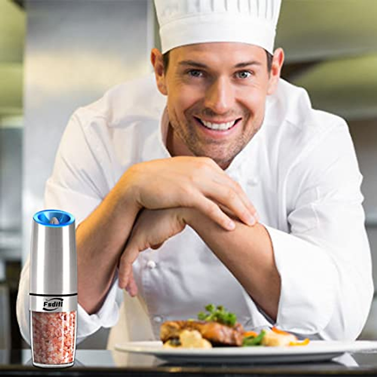 Fsdifly Electric Salt and Pepper Grinder - Battery Operated Automatic Salt and Pepper Mills with Blue Light, Electric Salt and Pepper Grinder set - Adjustable Coarseness, One Handed Operation