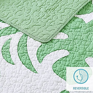 Tommy Bahama - Queen Quilt, Reversible Cotton Bedding, Lightweight Home Decor for All Seasons (Molokai Mint Green, Queen)