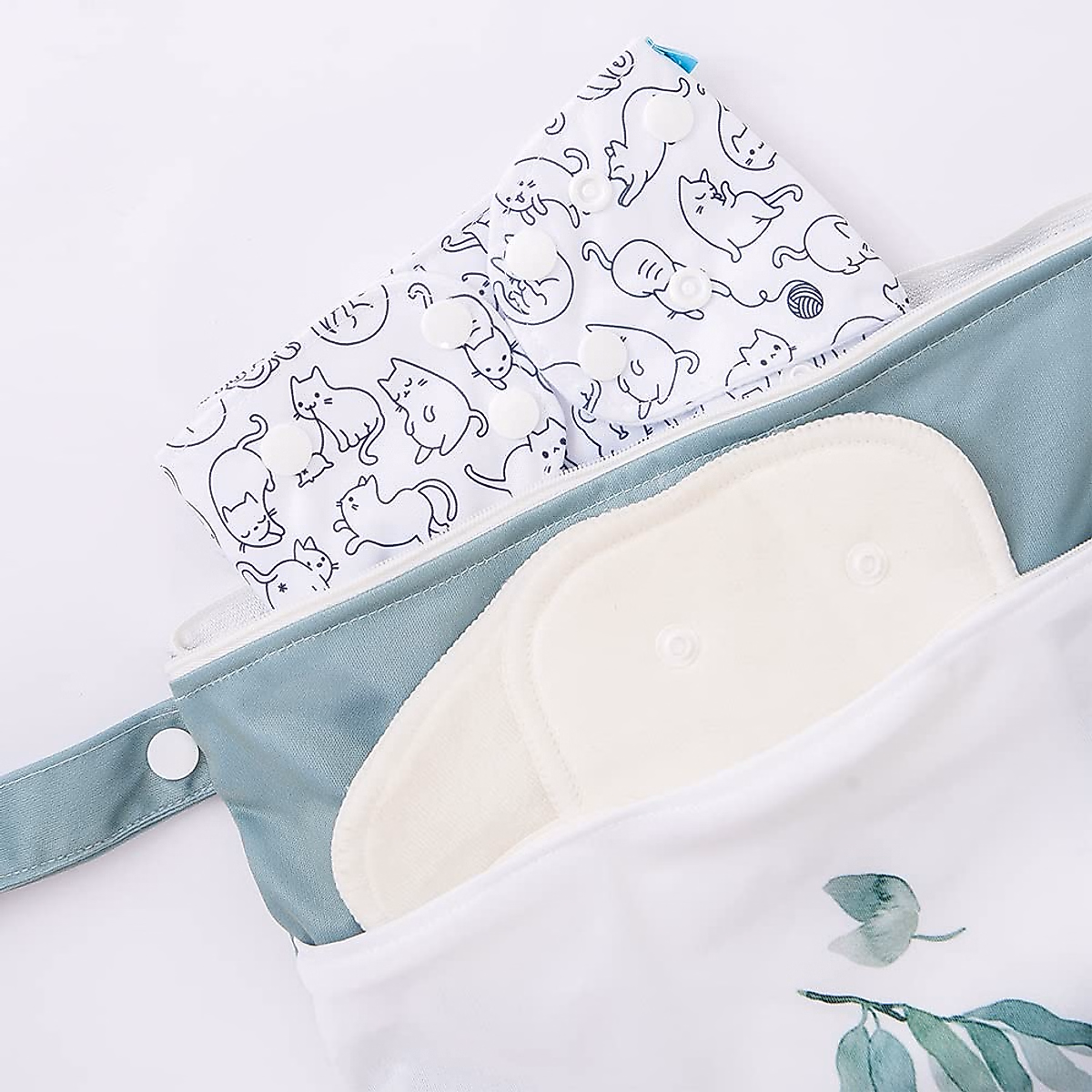 Baby Wet Dry Bags - 2 Pack 11.8 * 15.7 Inch Reusable, Washable Cloth Diapers for Baby Stroller, Diapers, Travel Bags Beach, Pool, Gym Bag with Two Zippered Pockets Cute Animal Pattern (Polar Bear)