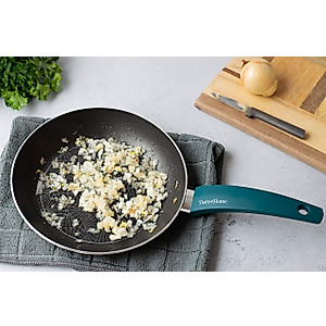 Range Kleen Taste of Home® 9.5-inch Non-Stick Aluminum Skillet