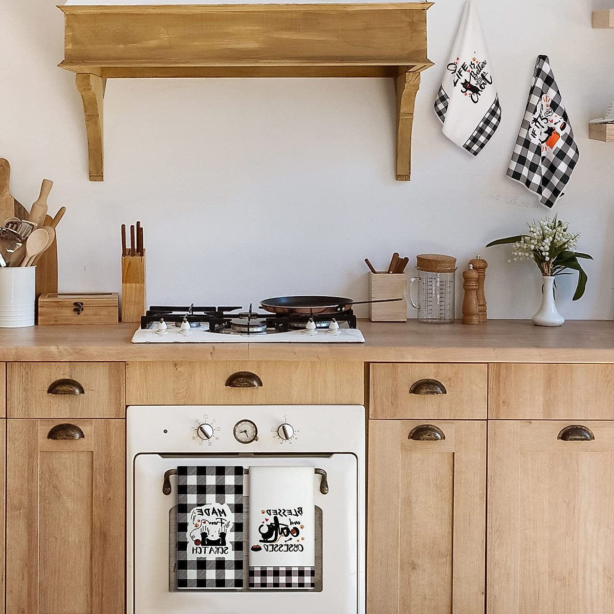 4 Pcs Black Cat Kitchen Towels Funny Dish Towel Decorative Cat Hand Towels Cute Cat Tea Towels Housewarming Gifts for Cat Lover Cat Kitchen Decor