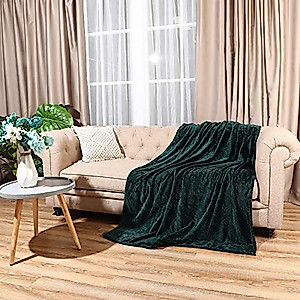 4 Pcs Large Soft Fleece Throw Blanket 50 x 70 Inch Jacquard Weave Leaves Pattern Blanket Lightweight Cozy Flannel Blanket for Most Season Sofa Bed Couch Warm Decorative Washable Blanket (Dark Green)