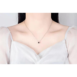 Customized Photo Projection Necklace Round Photo Necklace for WoMen I Love You Necklace 100 Languages with Image Inside for Mom Wife