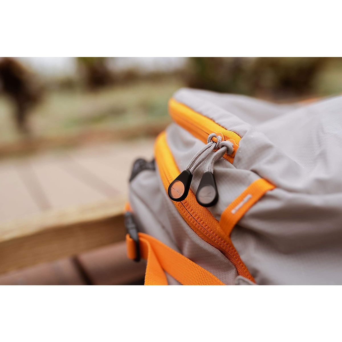 ALPS Mountaineering Gray/Apricot, 40L