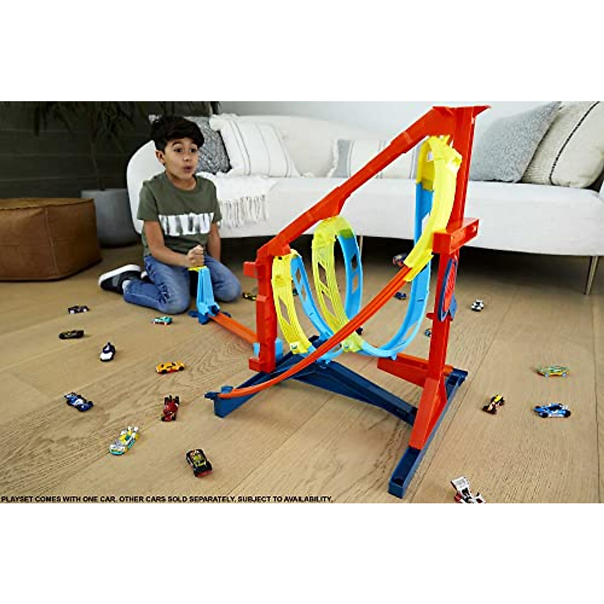 Hot Wheels Track Builder Playset Unlimited Corkscrew Twist Kit, 1:64 Scale Toy Car, Connects to Other Hot Wheels Tracks