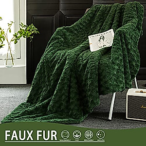HT&PJ Throw Blanket Super Soft Fluffy Faux Fur Blankets Premium Sherpa Backing Warm Decorative for Bed, Sofa, Couch - Green, 50x60in