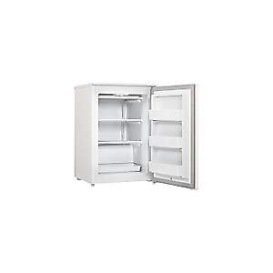 4.3 Cu.Ft. Upright Freezer, Manual Defrost, Mechanical Thermostat