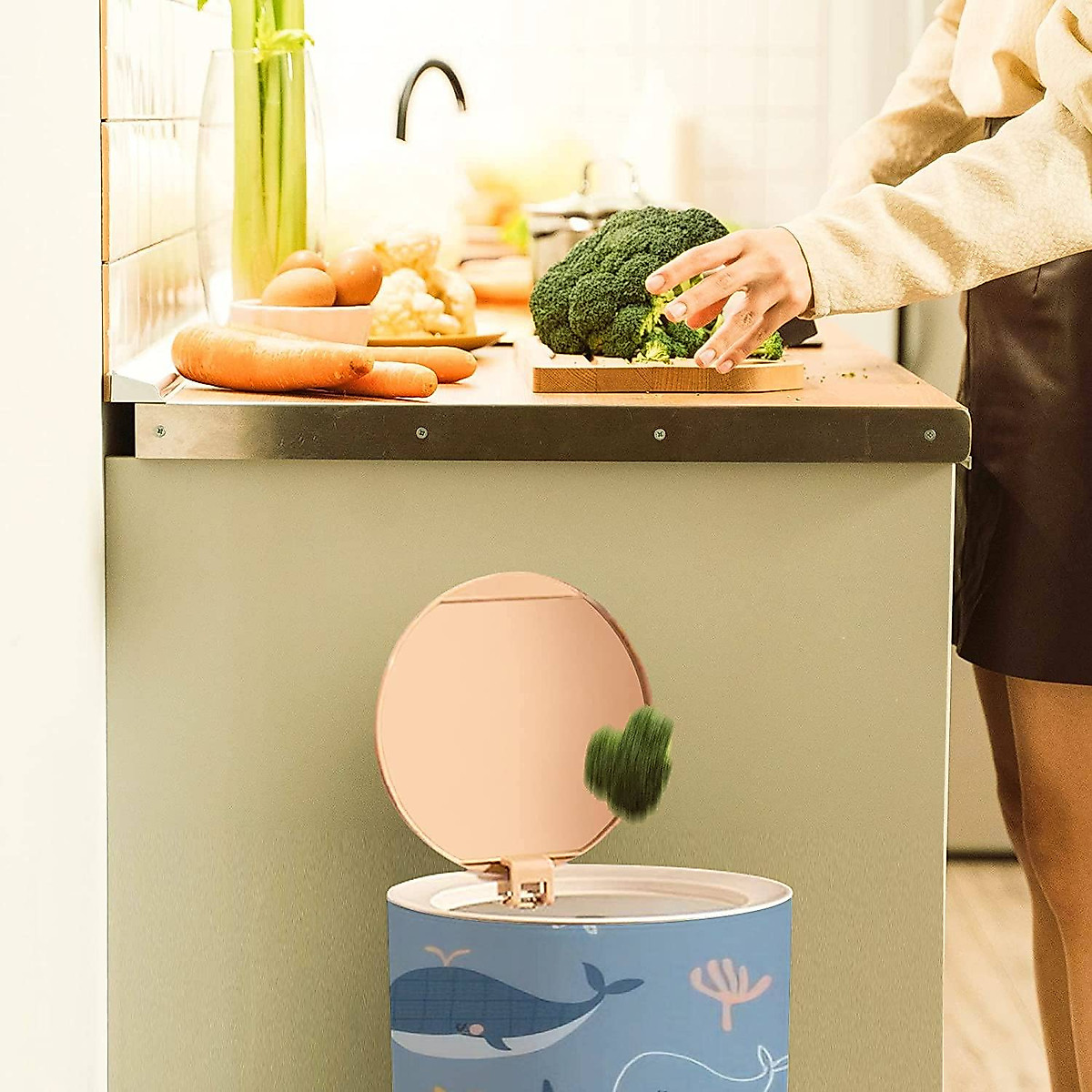 7L/1.8 Gallon Garbage Can with Press Top Lid Seamless childish with funny whales Creative scandinavian kids texture Trash Bin with Wooden Legs Dog Proof Round Trash Can for Kitchen Outdoor Bathroom