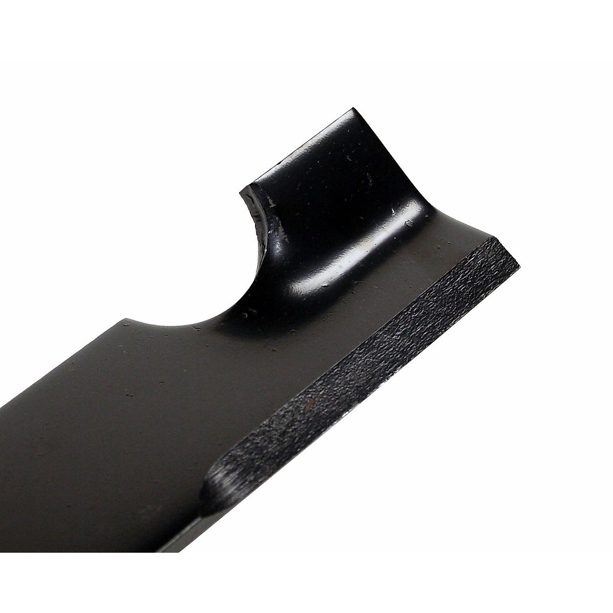 USA Mower Blades U15180BP (9) High-Lift Replacement Blade for Toro 103-6387 103-6387-S 103-6402-S Length 18 in. Width 2-1/2 in. Thickness .250 in. Center Hole 15/16 in. 52 in. Deck