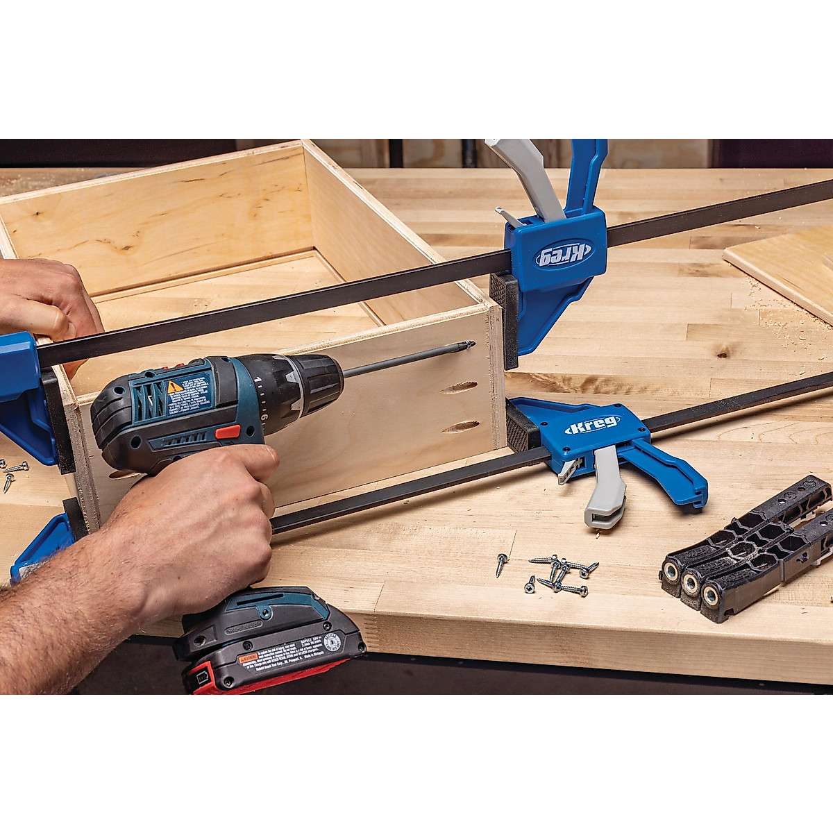 Kreg KPHJ230 - Kreg Pocket-Hole Jig Micro - Micro Jig for Thin Stock, Cabinets, Drawers & Repairs - 33% Smaller Holes - For 1/2” & 3/4” Thick Materials - Holiday Home Improvement Gifts for Him