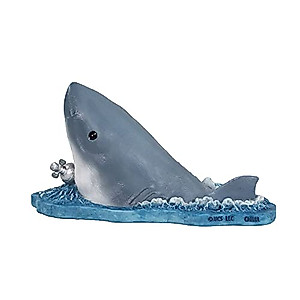 Penn-Plax Jaws Officially Licensed Aquarium Decoration – Air Tank Strike – Safe for Freshwater and Saltwater Fish Tanks – Medium