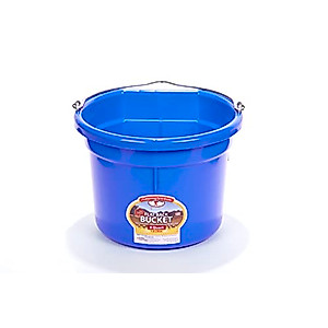 Little Giant® Flat Back Plastic Animal Feed Bucket | Animal Feed Bucket with Metal Handle | Horse Feed & Water Bucket | 8 Quarts | Blue