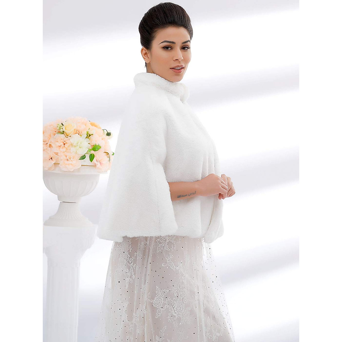 Aukmla Faux Fur Wrap Bridal Wrap Stole Wedding Fur Shrug Faux Fur Cape with Stunning Rhinestones Brooch (White)