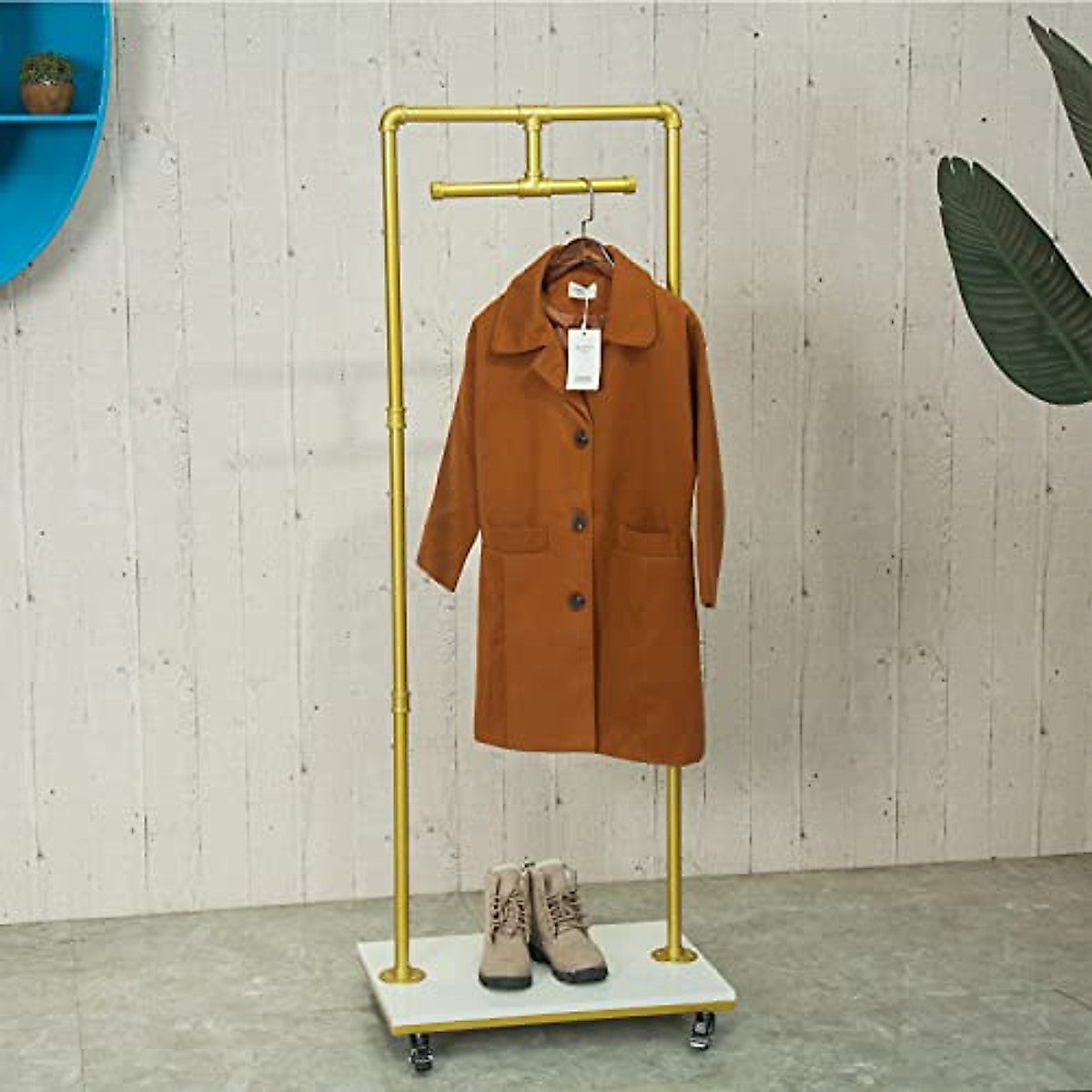 MDEPYCO Clothing Store Rolling Garment Rack with Wheel,Industrial Pipe Clothing Storage Display Rack,Floor-Standing Hanging Rods Hangers Clothes Shelves (Gold)