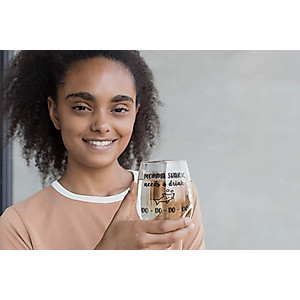 Momma Shark Needs a Drink - Do Do Do Do Funny Novelty Stemless Wine Glass with Sayings for Moms, Birthday & Any Occasion, Mom Gifts