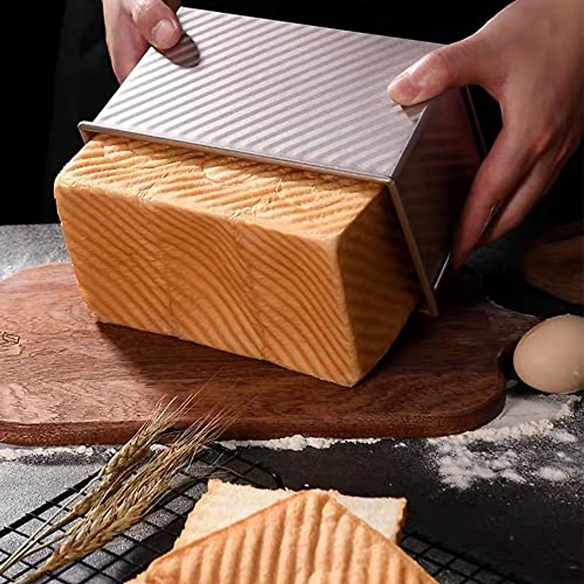 EGEN Bread Pan Loaf Pan for Baking with Lid, Non-Stick Carbon Steel Baking Bread Toast Mold Loaf Baking Pan Set (Golden-2Pcs)