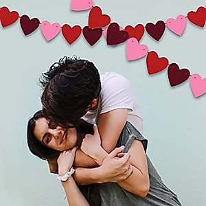 40pcs Valentines Day Heart Banners, Felt Heart Garland Romantic Decorations for Valentines Day Weddings Birthday Parties