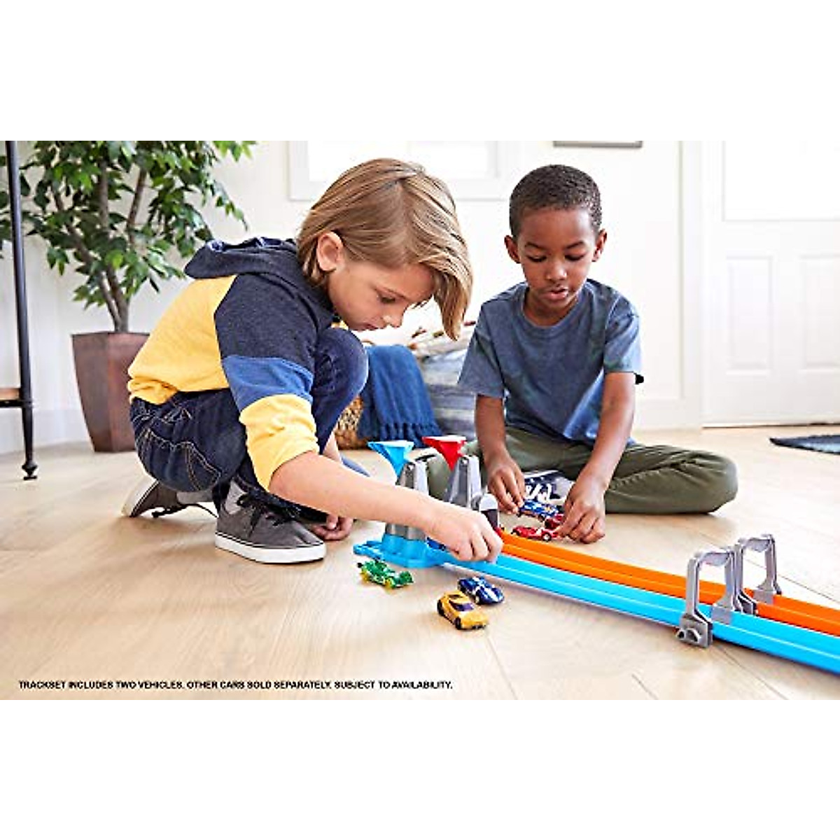 Hot Wheels Double Loop Dash Drag Racing with 2 Vehicles Playset