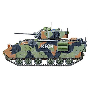 TAMIYA 35264 Desert Storm 1: 35 U.S. M2 A2 Bradley IFV (2)
