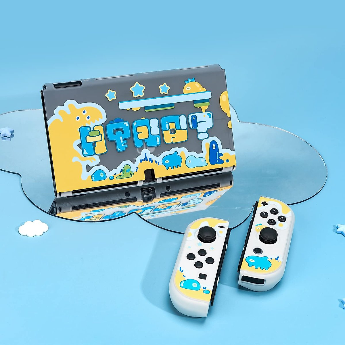 GeekShare Protective Case Slim Cover Case Compatible with Nintendo Switch OLED and Joy-Con - Shock-Absorption and Anti-Scratch - Alien