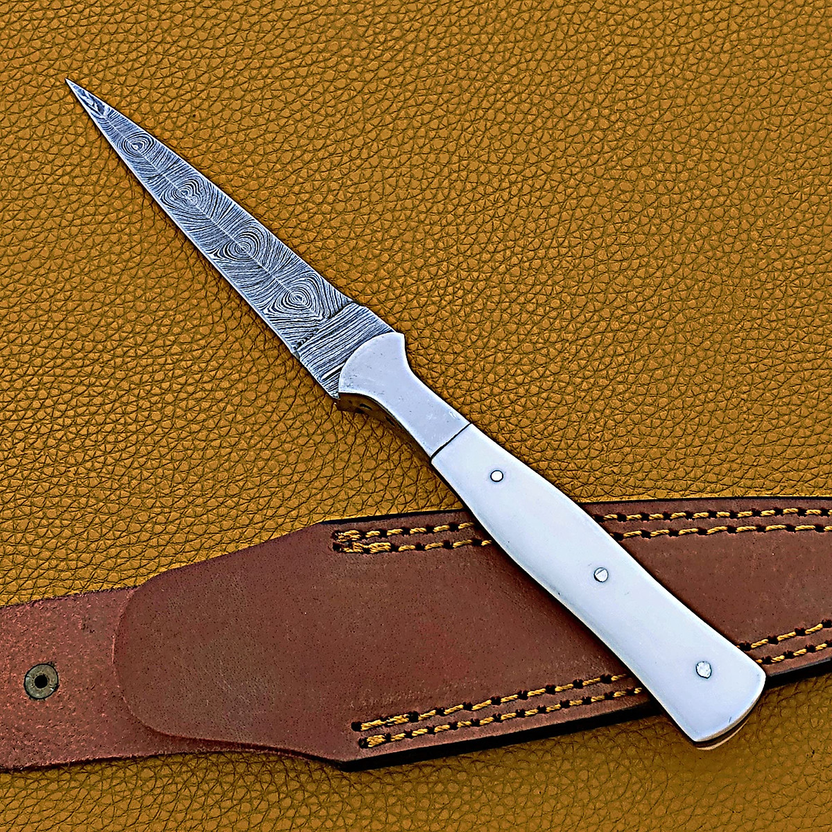 Smart & Sharp Custom Handmade Damascus Steel Hunting Knife / Skinning Knife SS-17401 ( White Resin) (White Resin)