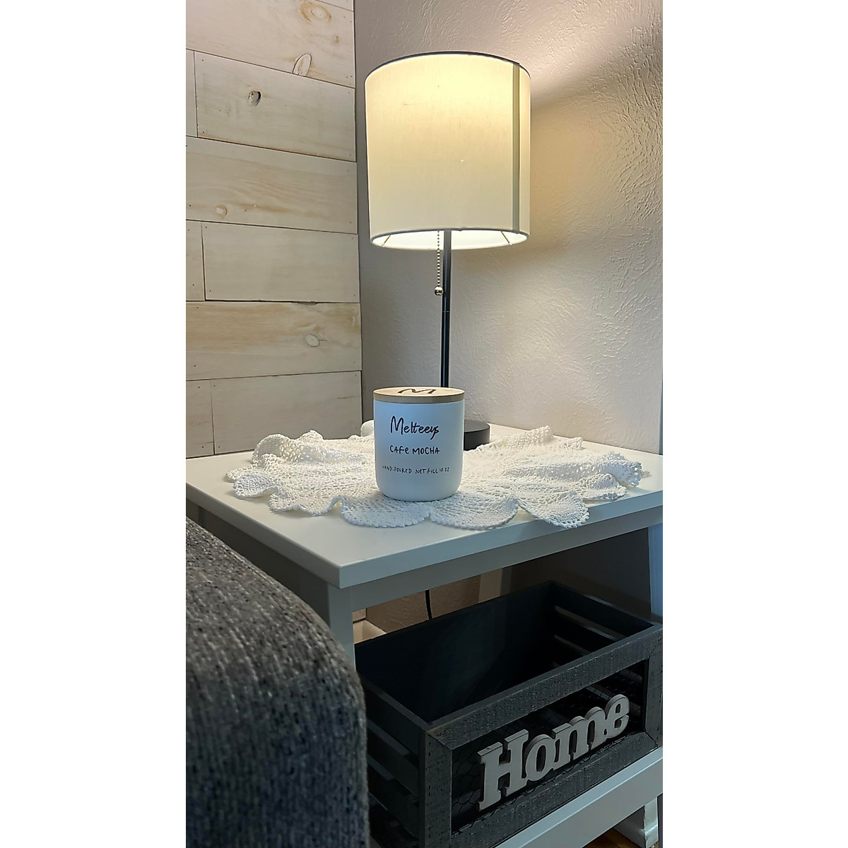 Melteeys Cafe Mocha 10 Oz Candle in Ceramic Jar - Luxury Hand-Poured Candle - Custom Wax Blend with Coconut, Beeswax, and Soy - Parafin Free - Made with love in small batches