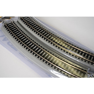 Bachmann Trains - Snap-Fit E-Z TRACK 18” RADIUS CURVED TRACK (4/card) - NICKEL SILVER Rail With Gray Roadbed - HO Scale , Grey