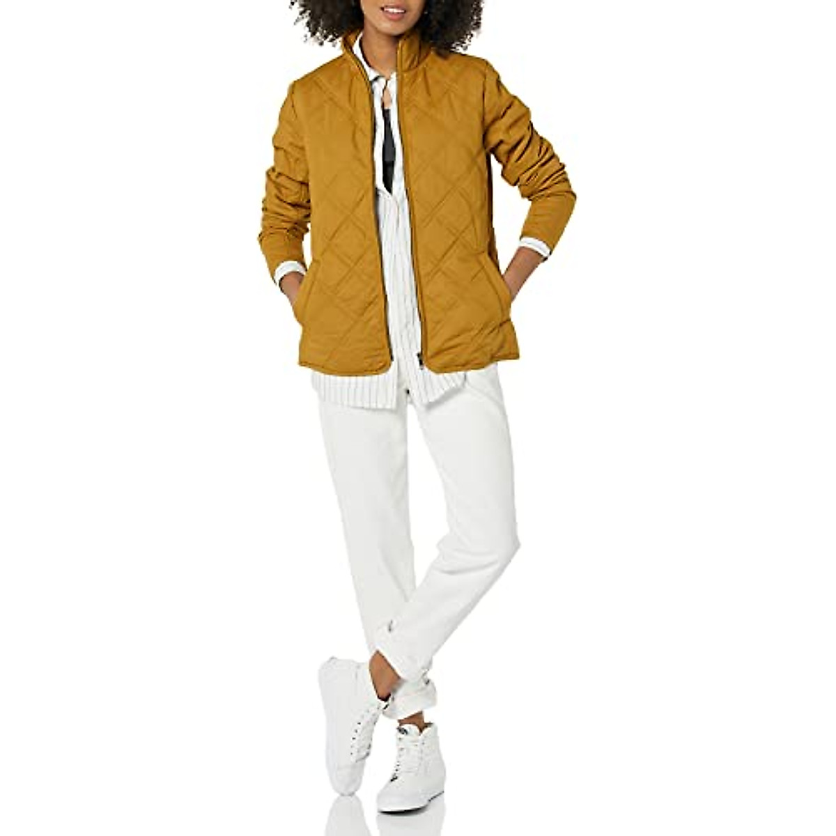 Amazon Essentials Women's Lightweight Padded Jacket, Dark Camel, Medium