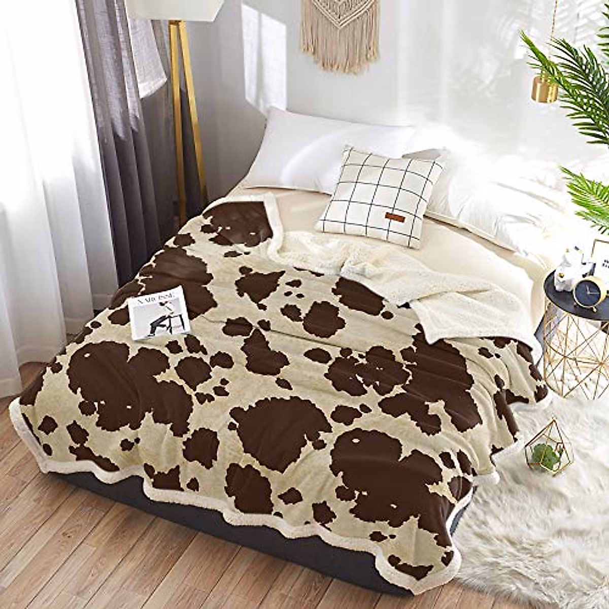 CosyBright Throw Blanket Warm Fuzzy Plush Cowhide Cow Print Fleece Blanket Lightweight Blankets Full Size- Super Soft for Sofa Bed Couch All Season- Graffie