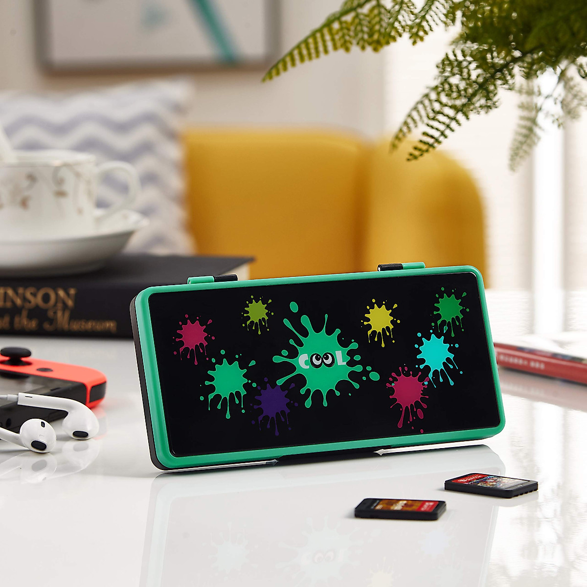 IINE Game Card Case for Nintendo Switch Game Card or Micro SD Cards, with 16 Game Card Slots, 2 Micro SD Card Slots Shockproof Water Resistant Card Holder Carrying Storage Box (Black)