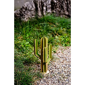 Metal desert cactus Rustic Sculpture The cactus Plant Home Decor Rustic Hand Painted The cactus Garden Ornaments Outdoor Decor Figurines Home Yard Decorations Stakes Lawn Ornaments (3 PCS green)