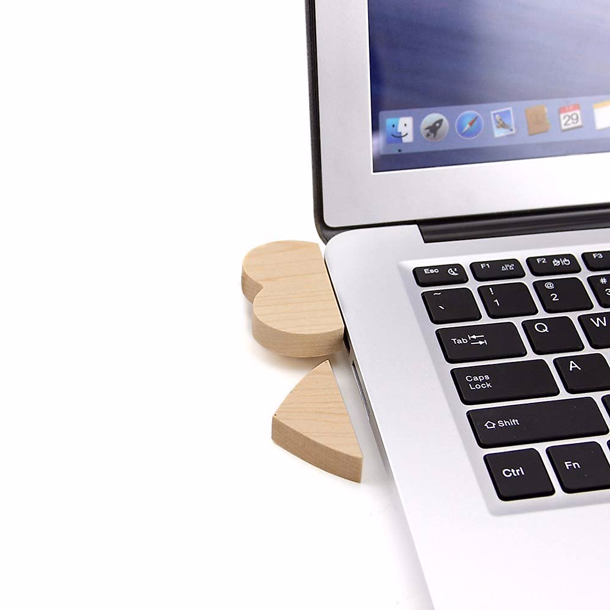 YOOGO Wooden Heart Shape USB Flash Drive USB Memory Stick Thumb Drivers 16GB 2.0 High Speed with Matching Box for Novelty Wedding Gift (16GB, Walnut)