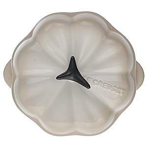 Le Creuset Petite Pumpkin Cocotte, 12 oz, Meringue