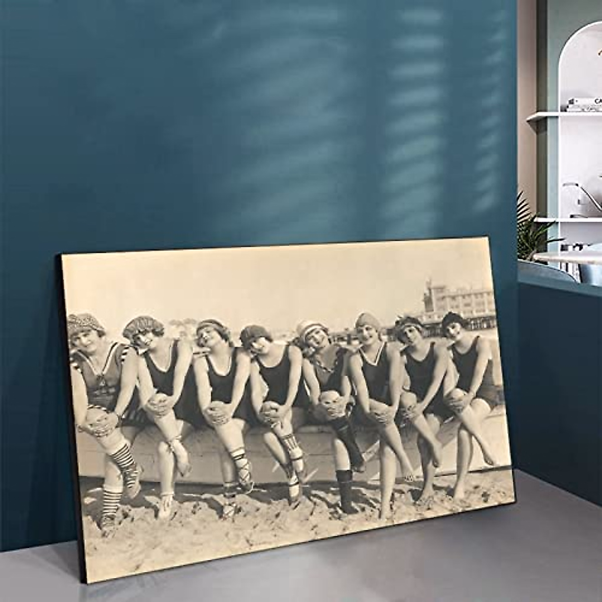 AAHARYA Retro Swimsuit Girl Print Retro Beach Fashion Girl Art Poster Canvas Painting Wall Art Poster for Bedroom Living Room Decor 8x10inch(20x26cm) Frame-style