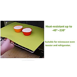 CozzKit Rectangle 3040cm Silicone Place Mats Heat Resistant Non Slip Table Mats (Red)