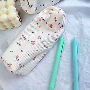 Funny live Lovely Small Floral Prints Pencil Case Cotton Zipper Pen Pouch Pencil Stationery Case Comsmetic Makeup Bag for Girls Women, Little Freshness Style Girl's Heart Stationery Storage Bag 2-Pack